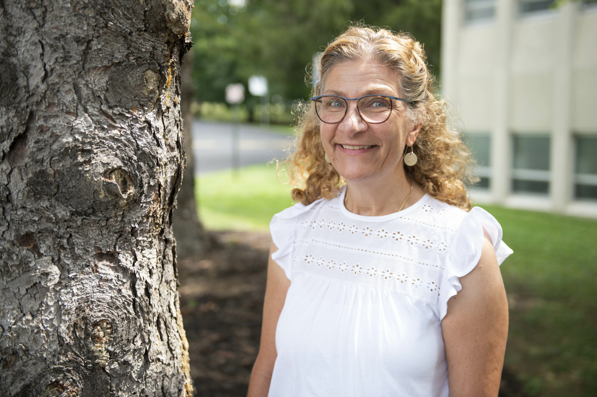 Dr. Julie Senecoff Shares Her Passion with Manor Students