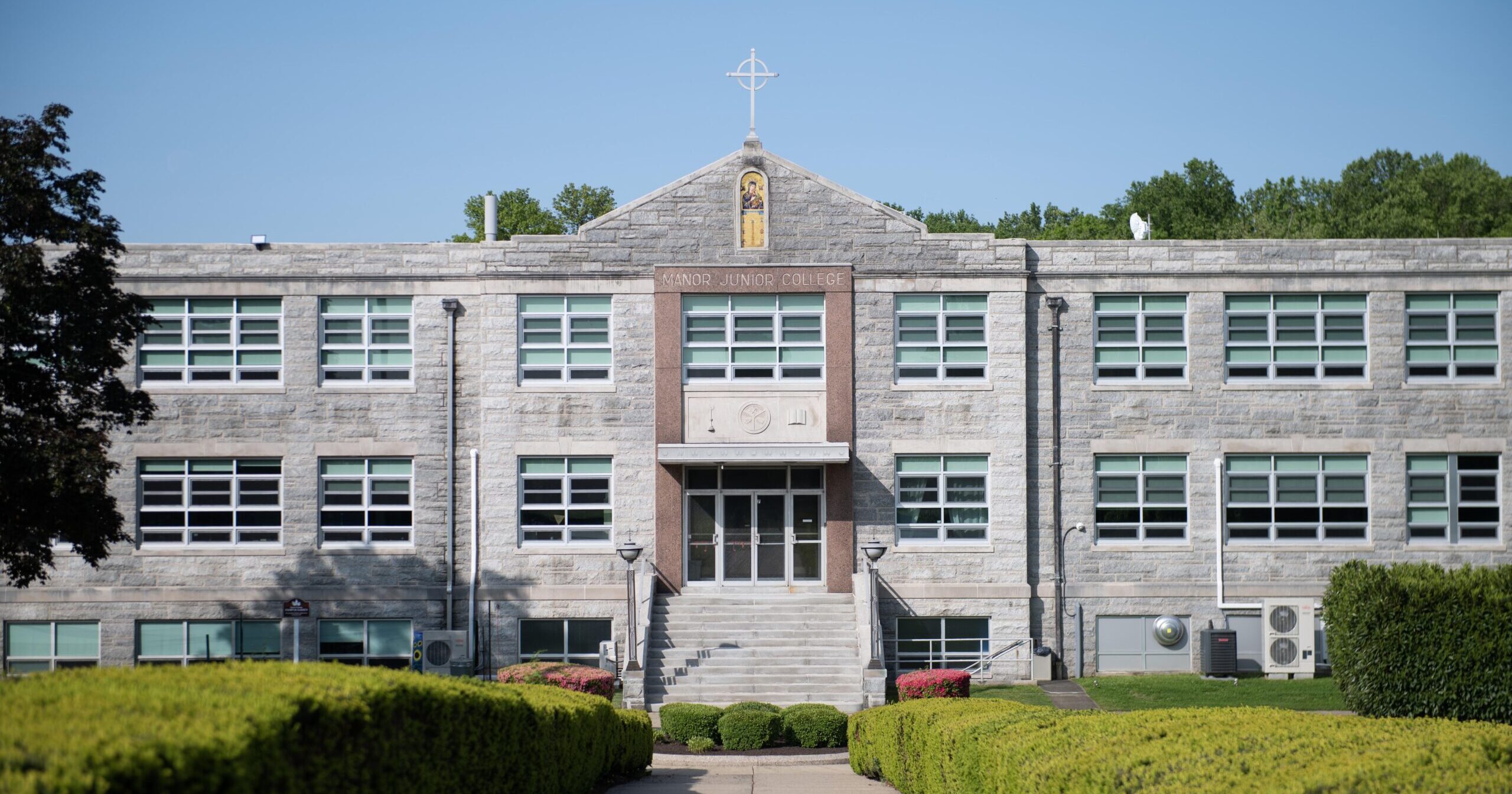 Manor College Receives Schools-to-Work Grant to Start Pre ...